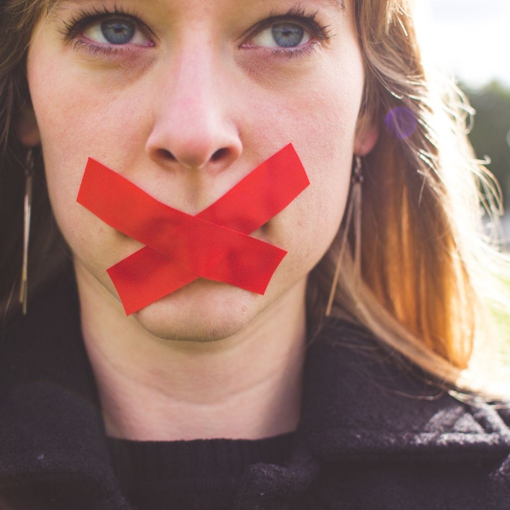 How To Reduce Subvocalization (Explained!) - Iris Reading