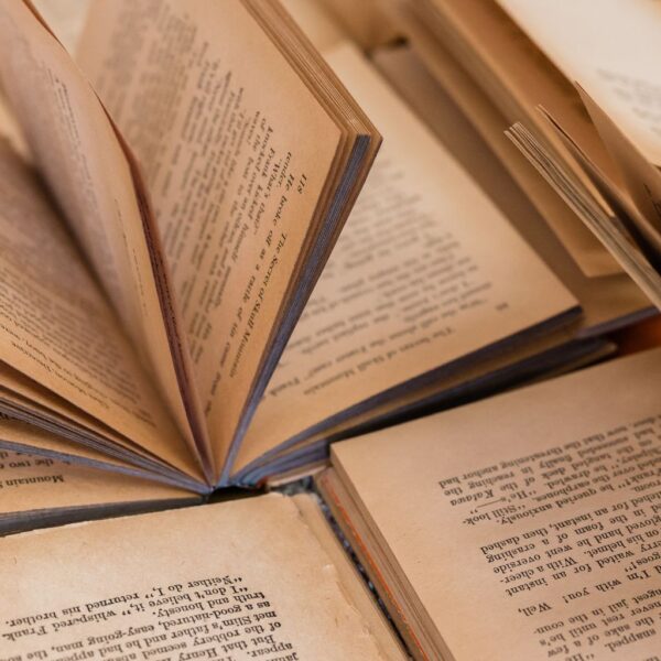 What Makes a Book Hard to Read? (Quick Facts) - Iris Reading