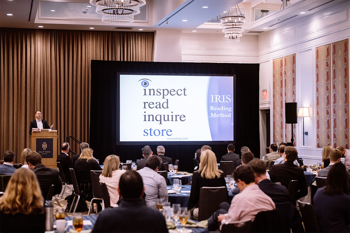 New York - Iris Reading